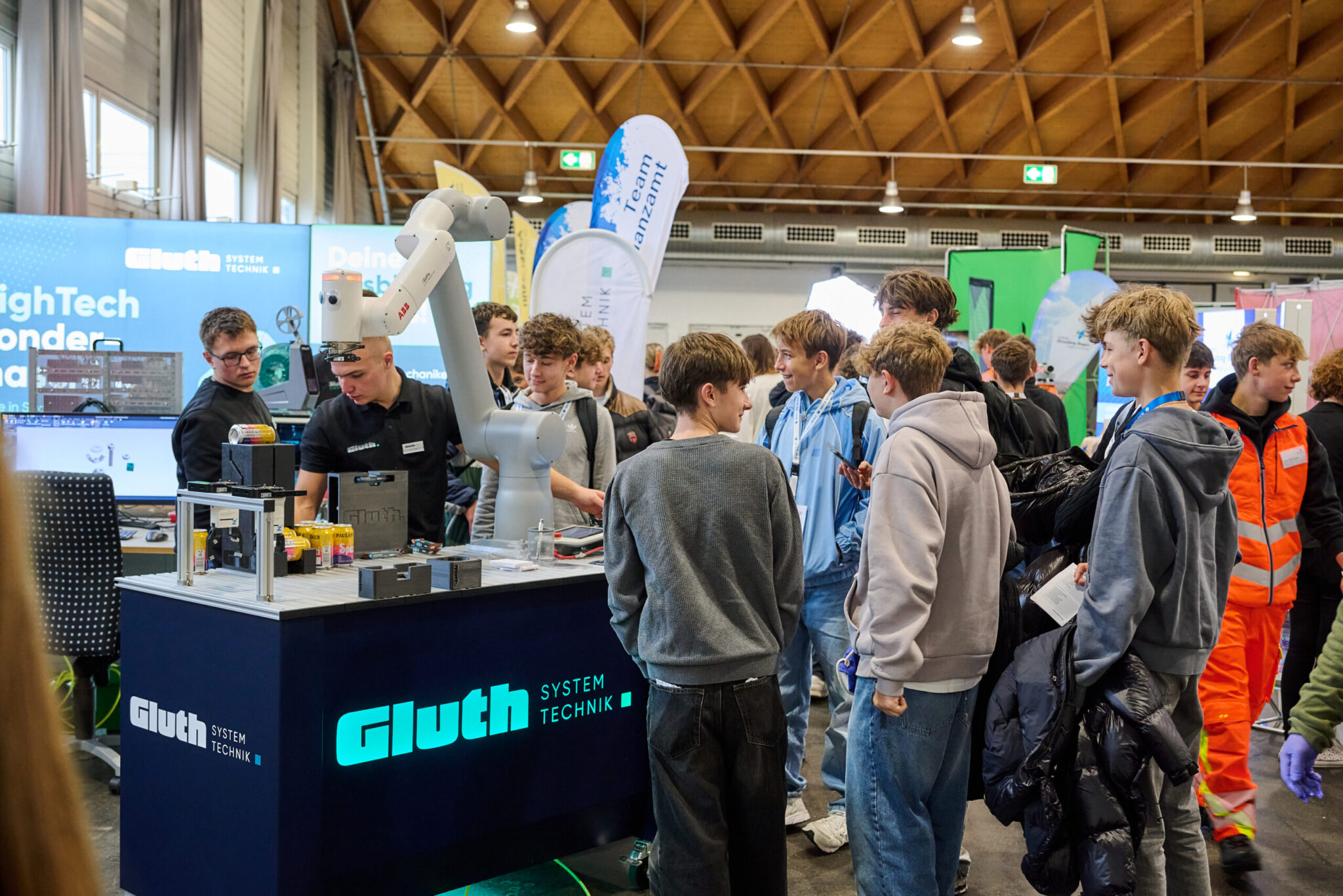 Gluth Systemtechnik GmbH - Modulare Automation